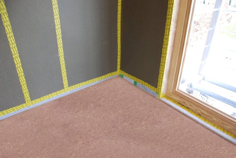 22mm HydroFlam P5 Tongue And Groove Fire Retardant Chipboard Flooring ...